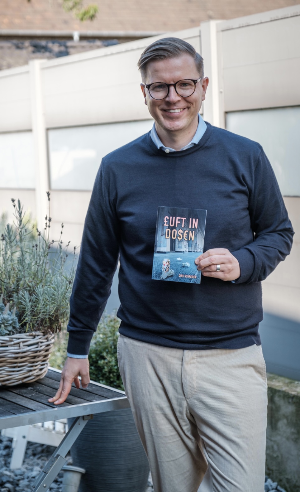 „Luft in Dosen“ - Dirk Schreiber stellt sein drittes Buch in der ...